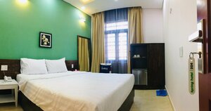 Spring Hotel (Bình Dương Province), otel