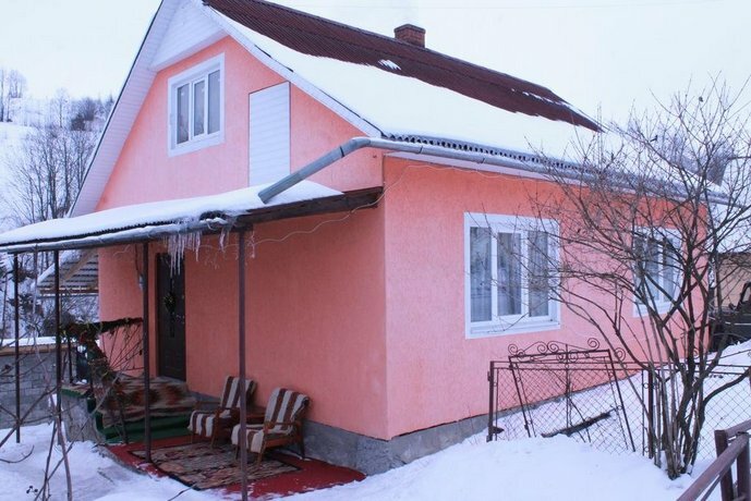 Otel Gostynnyi Dvir u Marichky, Zakarpatska oblastı, foto