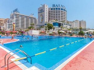 Apartamentos Marina d'Or Beach 1ª Línea (Comunidad Autónoma de Valenciana, Castellón, Oropesa del Mar, Paseo Marítimo Mediterráneo), otel  Valensiya'dan