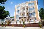 Golden Lion (Черноморская набережная No:2, лит.З), otel  Feodosya'dan (Kefe'den)