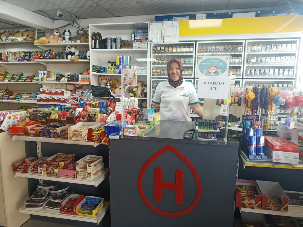Benzin istasyonu Karaağaç Petrol Kıcı, Belen, foto