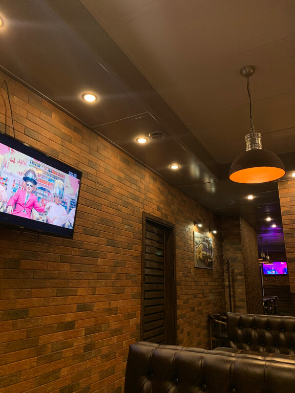 Bira dükkanı Хмель, Gelencik, foto