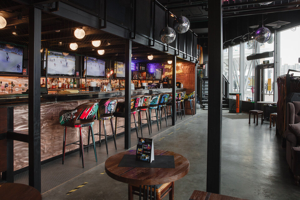 Bar Budu Pozdno, Saint‑Petersburg, foto
