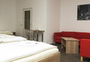 U Heligonky (Jihomoravský kraj, Brno, Radlas), otel  Brno'dan