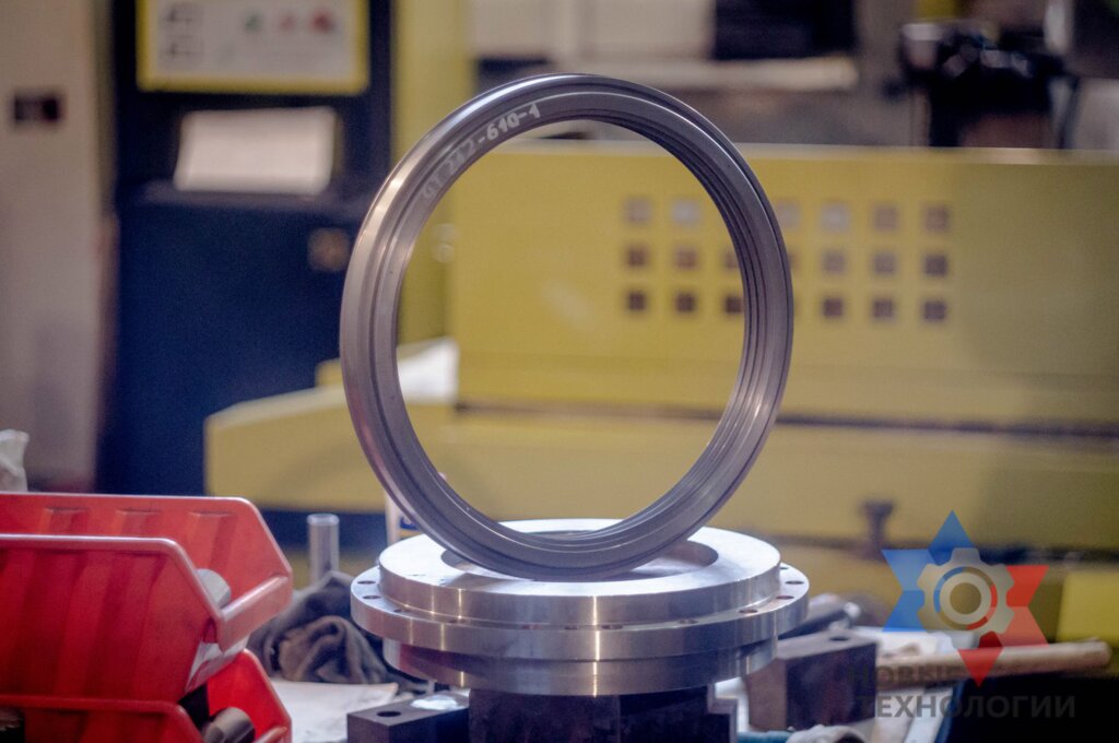 Torna işleri Pk Novyye Tekhnologii, Çeliabinsk, foto