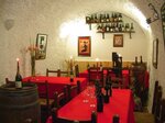 La Taverna Wine Cafè (Emilia-Romagna, Modena, Corso Liberta, 22), restoran  Emilia‑Romagna'dan