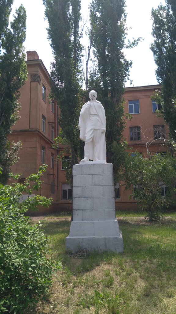 Anıt, heykel Феликс Эдмундович Дзержинский, Volgograd, foto