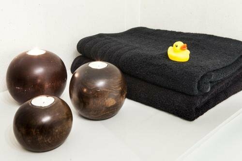 Otel 2br refined ethnic style in Eixample - Livingstone, Barselona, foto