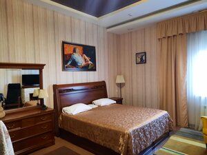 Leon (ulitsa Panfilovtsev No:14А), otel  Rostov‑na‑Donu'dan