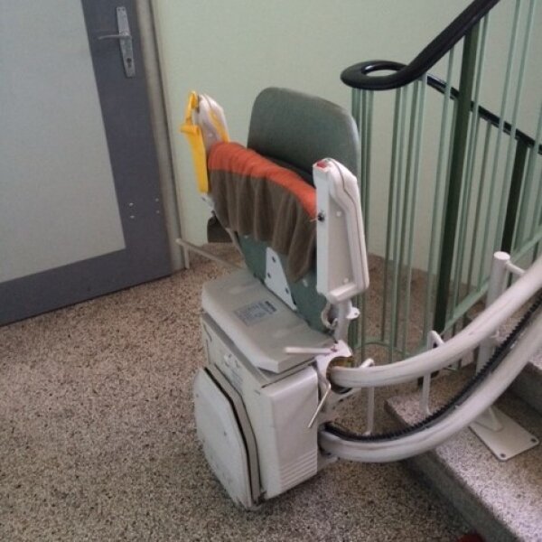 Tıp merkezleri ve klinikler Neurologie Dr. Martin Sawires - Praxis Kufstein, Tirol, foto
