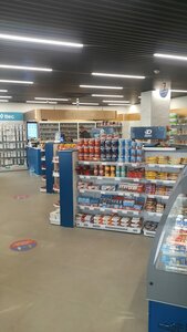 Kahve dükkanları Opet, Kemalpaşa, foto