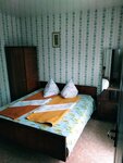 Цветущий дворик (Советская улица No:12, посёлок городского типа Николаевка), resort oteller, tesisler  Kırım Cumhuriyeti'nden