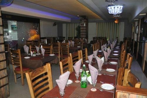 Otel Oyo 3501 Hotel Mahabir Galaxy, Orissa, foto