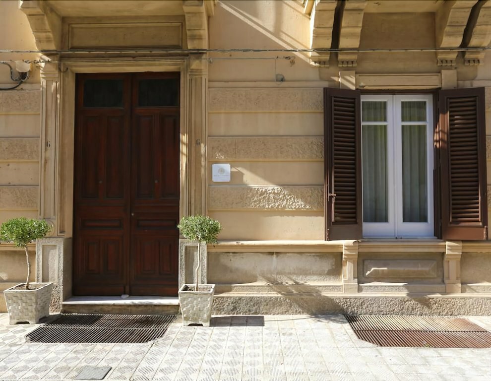 Otel Re Ruggero Rooms, ReggioCalabria, foto
