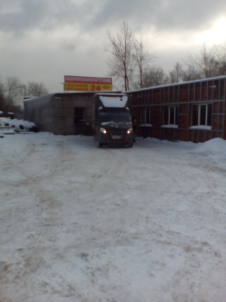 Oto lastik tamiri Shinomontazh, Saint‑Petersburg, foto