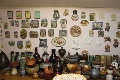 Hediyelik eşya üretimi ve toptan satışı Ceramics from Likhoslavl', Lixoslavl, foto