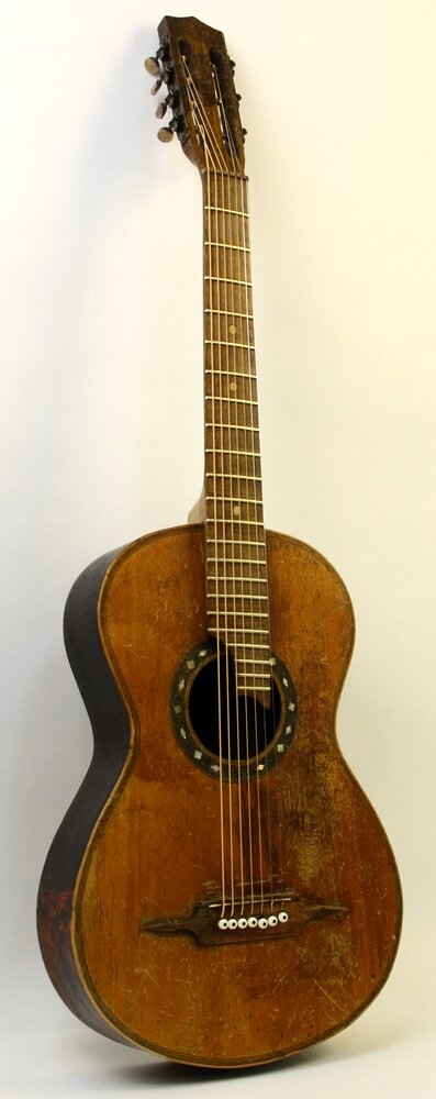 Müzik enstrumanların tamiri Masterskaya 10 Strun, Moskova, foto