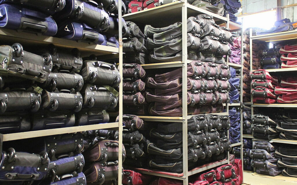 Çanta ve valiz mağazaları Firma Akubens, Voronej, foto