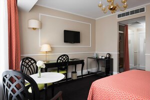 Demetra Hotel (Vosstaniya Street No:44, Saint Petersburg), otel  Saint‑Petersburg'dan