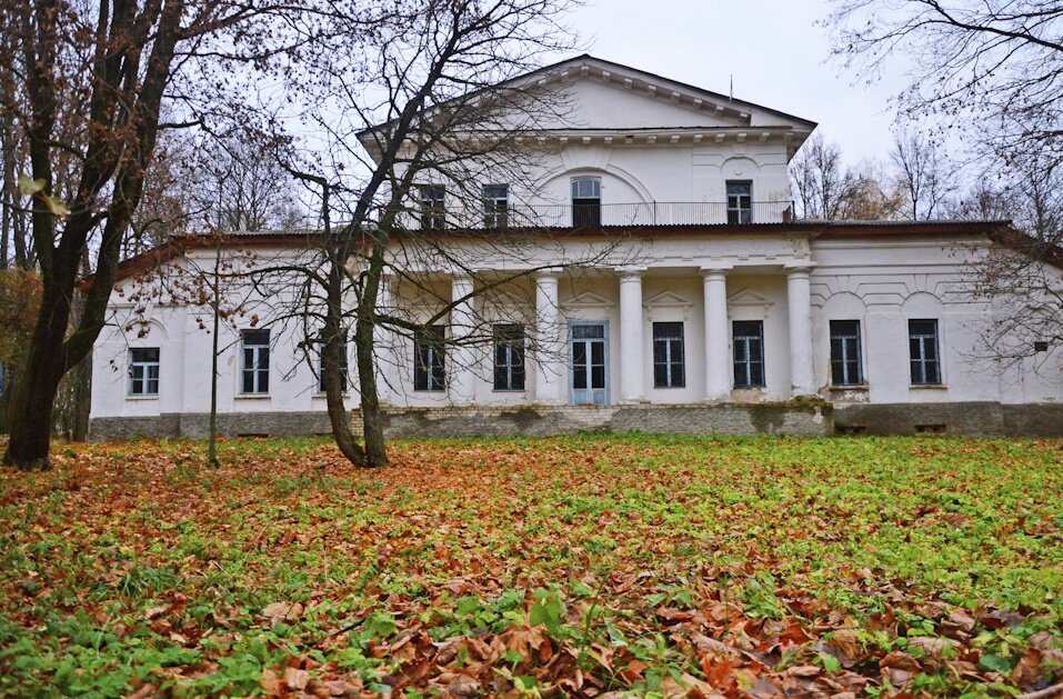 Turistik yerler Усадьба графа П.А. Румянцева-Задунайского, Brianskaya oblastı, foto
