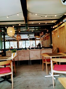 SunRise (Lenina Street No:27), restoran  Berdsk'ten