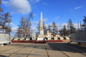 Воинам-землякам, погибшим в годы Великой Отечественной войны (Republic of Sakha (Yakutia), Namskiy ulus, Lenskiy nasleg, selo Namtsy), anıt, heykel  Saha Cumhuriyeti'nden (Yakutistan'dan)