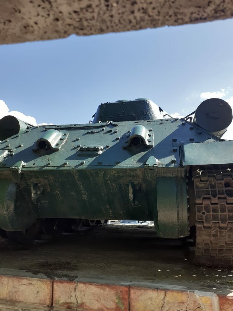 Teknoloji anıtı Танк Т-34, Cherepanovo, foto