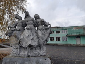 Воинам-односельчанам, павшим в годы Великой Отечественной войны (Kemerovo — Kuzbass Region, Novokuznetskiy Municipal District, selo Krasulino, Tsentralnaya ulitsa), anıt, heykel