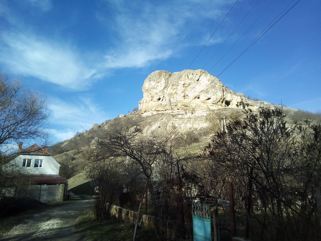 Dağ zirvesi Гора Черно-белая, Kırım Cumhuriyeti, foto