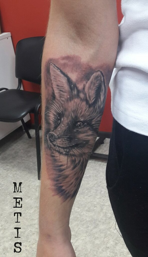 Dövmeciler Metis Tattoo Shop, Tolyatti (Togliatti), foto