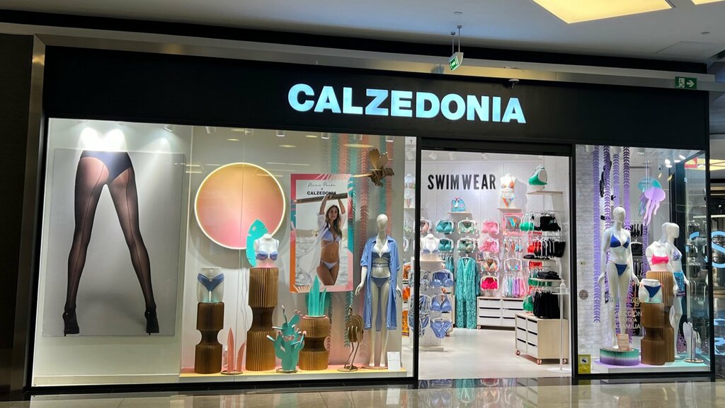 Giyim mağazası Calzedonia, A Coruña, foto