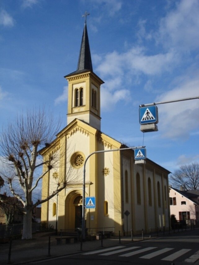 Dini dernekler Evangelische Kirche Nieder-Olm - Evangelische Kirchengemeinde Nieder-Olm Sörgenloch, Renanya‑Palatinate, foto