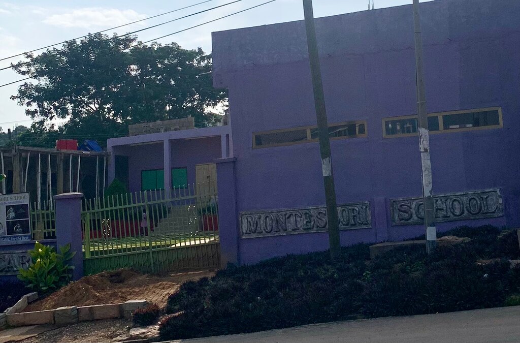 Yüksekokul Kindcare Montessori School, Dünya, foto