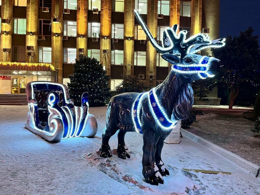 Belediyeler, devlet daireleri Otdel po Upravleniyu Munitsipalnym Imushchestvom Administratsii g. Budennovsk, Mu, Budennovsk, foto