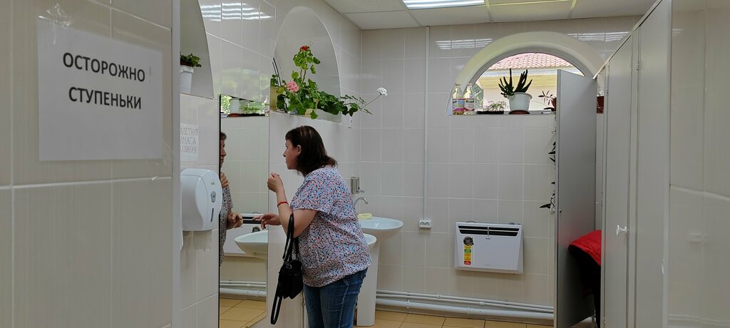 Tuvalet Туалет, Velikiy Novgorod, foto