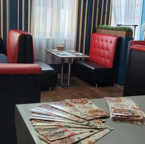 Суши Таун (Leninskaya ulitsa No:66, selo Chernigovka), kafe  Primoriye'den