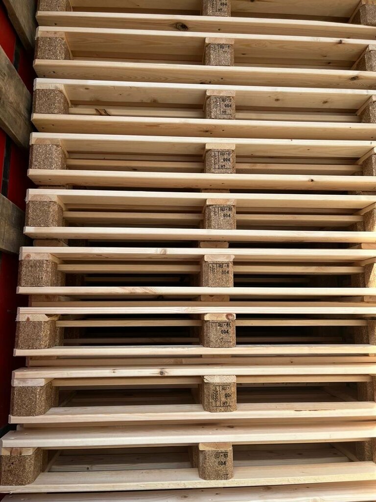 Paletler Palleteria, Taganrog, foto