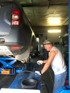 СТО 444 (Valdayskaya ulitsa No:61, rabochiy posyolok Kresttsy), otomobil servisi  Novgorodskaya oblastından