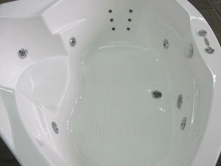 Banyo ve klozet ekipman ve aksesuarları üreticileri Aqualetto, Moskova, foto