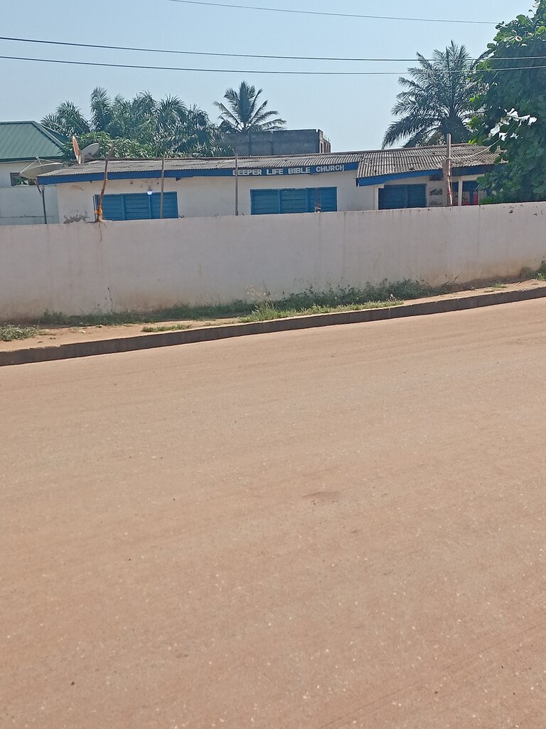 Dini dernekler Deeper Life Bible Church, Dünya, foto