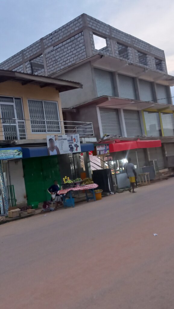 Giyim mağazası Ariel Unisex Clothing, Dünya, foto