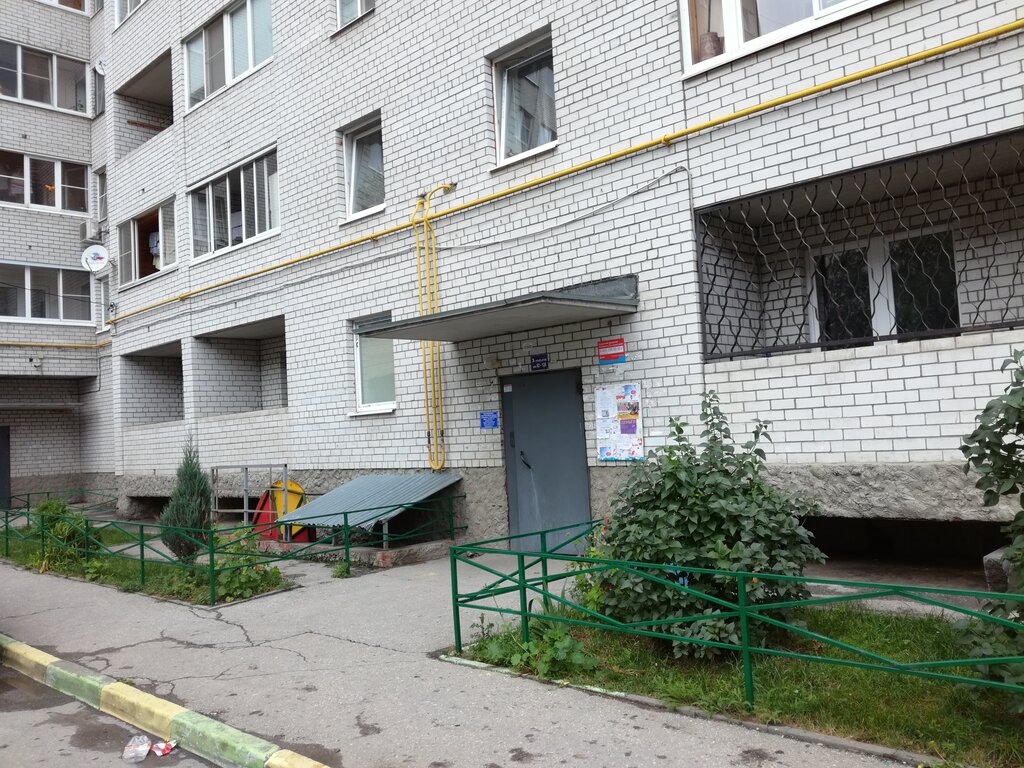 Bina, site yönetimi TSZh Selskikh stroiteley dom 6 korpus 4, Riazan, foto