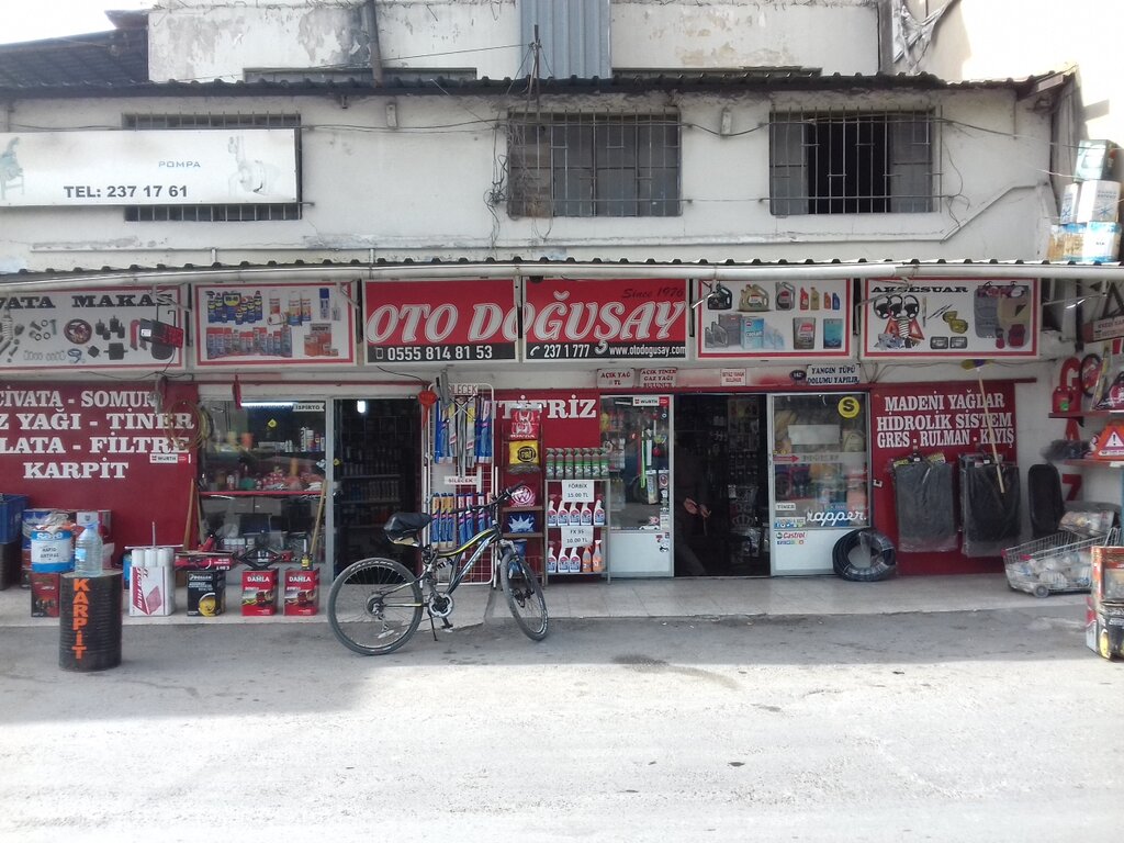 Otomobil yedek parçaları Oto Doğuşay, İzmir, foto