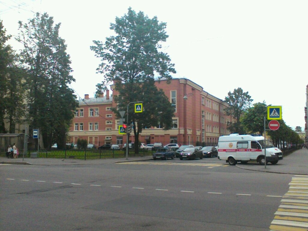 Ortaokul Gosudarstvennaya byudzhetnaya obshcheobrazovatelnaya Shkola № 18, Saint‑Petersburg, foto
