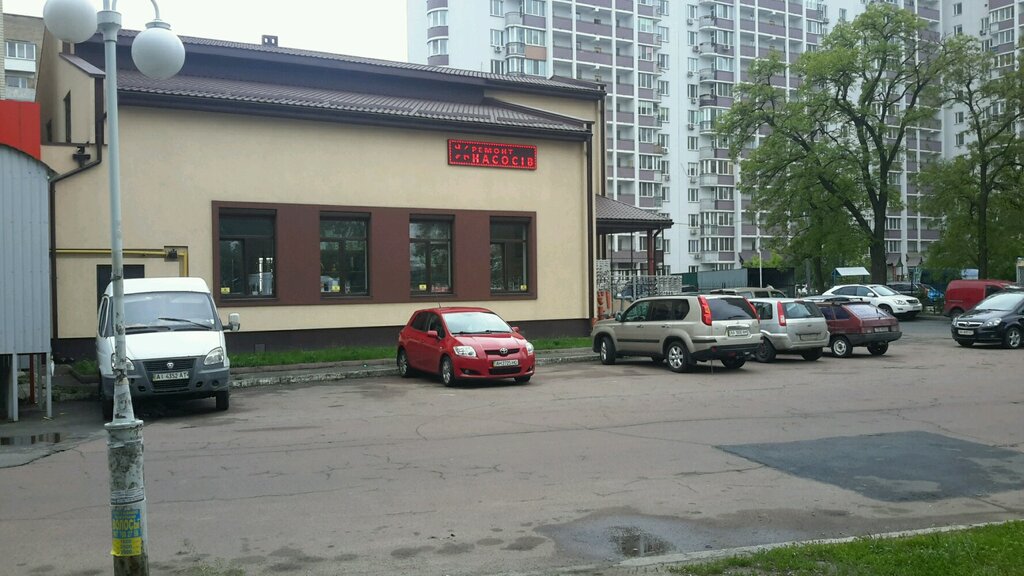 Pompa ve pompalama ekipmanları firmaları Magazin santekhniki Noy, Kiev, foto