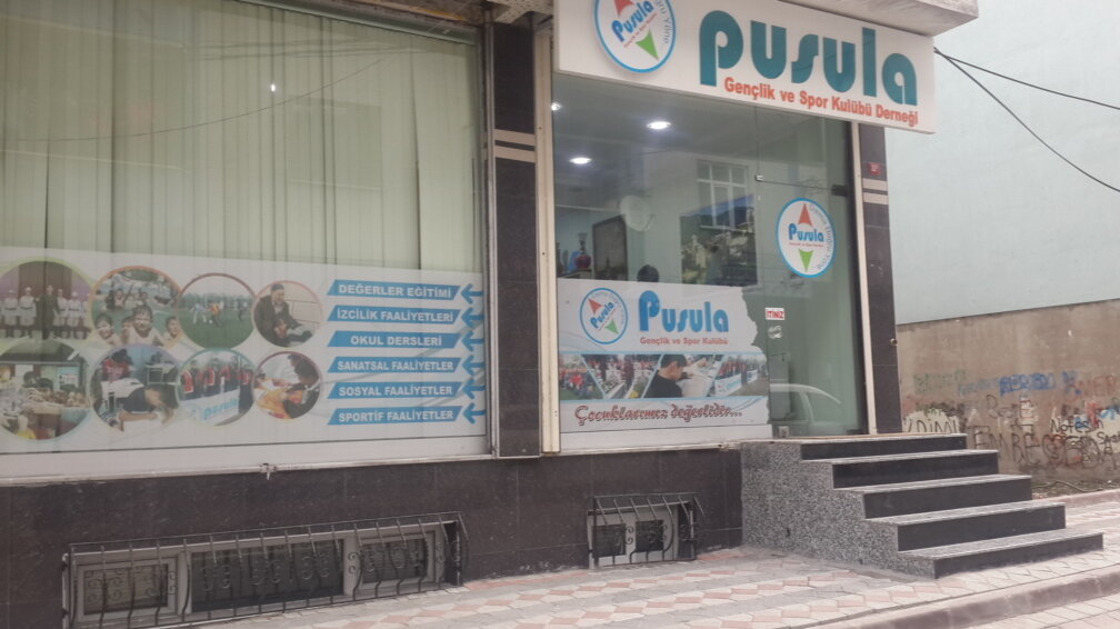 Hobi kulüpleri Pusula Gençlik Kulübü, İstanbul, foto
