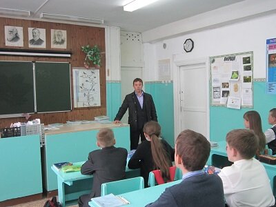 Ortaokul Mou SOSh p. Novopushkinskoye, Saratovskaya oblastı, foto