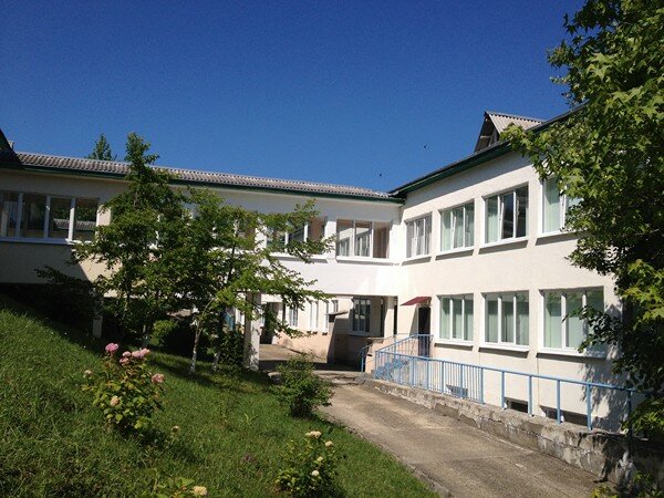 Ortaokul Osnovnaya obshcheobrazovatelnaya shkola № 55, Soçi, foto