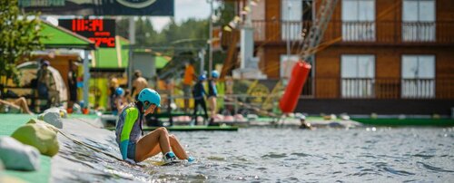 Çok amaçlı spor tesisleri Sports and recreation complex Funwakepark33, Vladimirskaya oblastı, foto