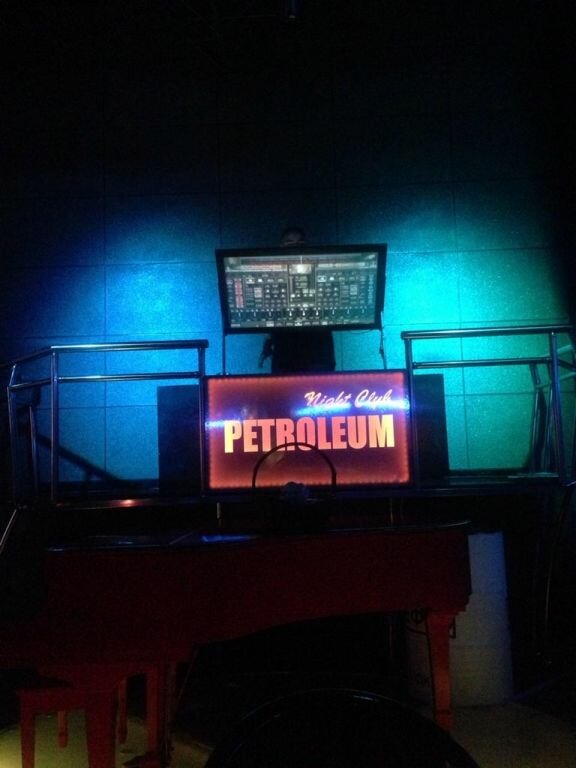 Gece kulüpleri Petroleum, Almatı, foto